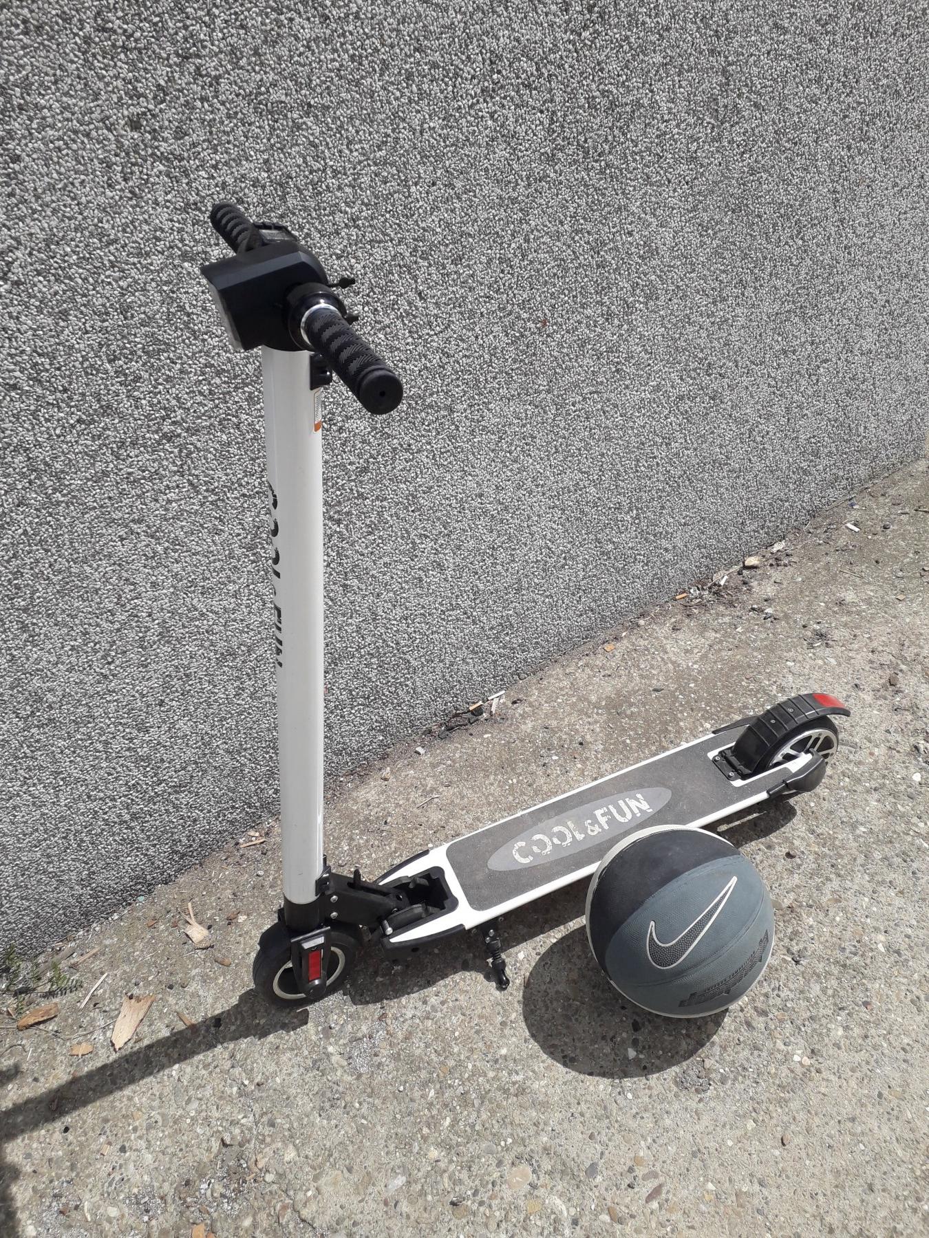 Elektricni trotinet 250W (79143643) - Limundo.com