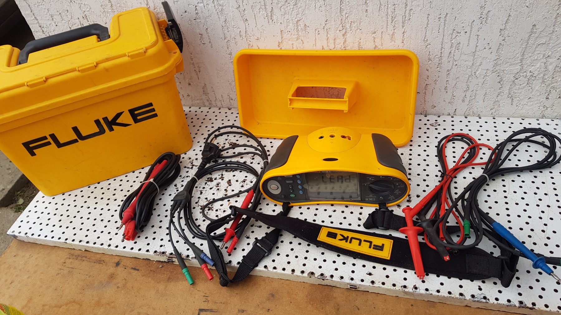 FLUKE 1654B MULTIFUNKCIONALAN INSTALACIONI TESTER (85658031) - Limundo.com