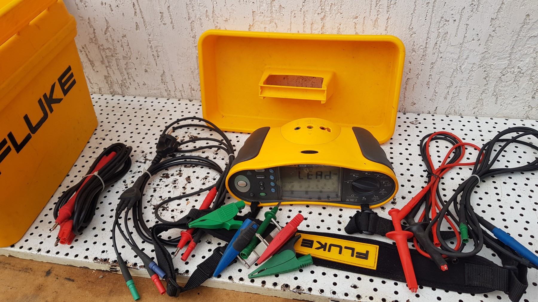 FLUKE 1654B MULTIFUNKCIONALAN INSTALACIONI TESTER (85658031) - Limundo.com