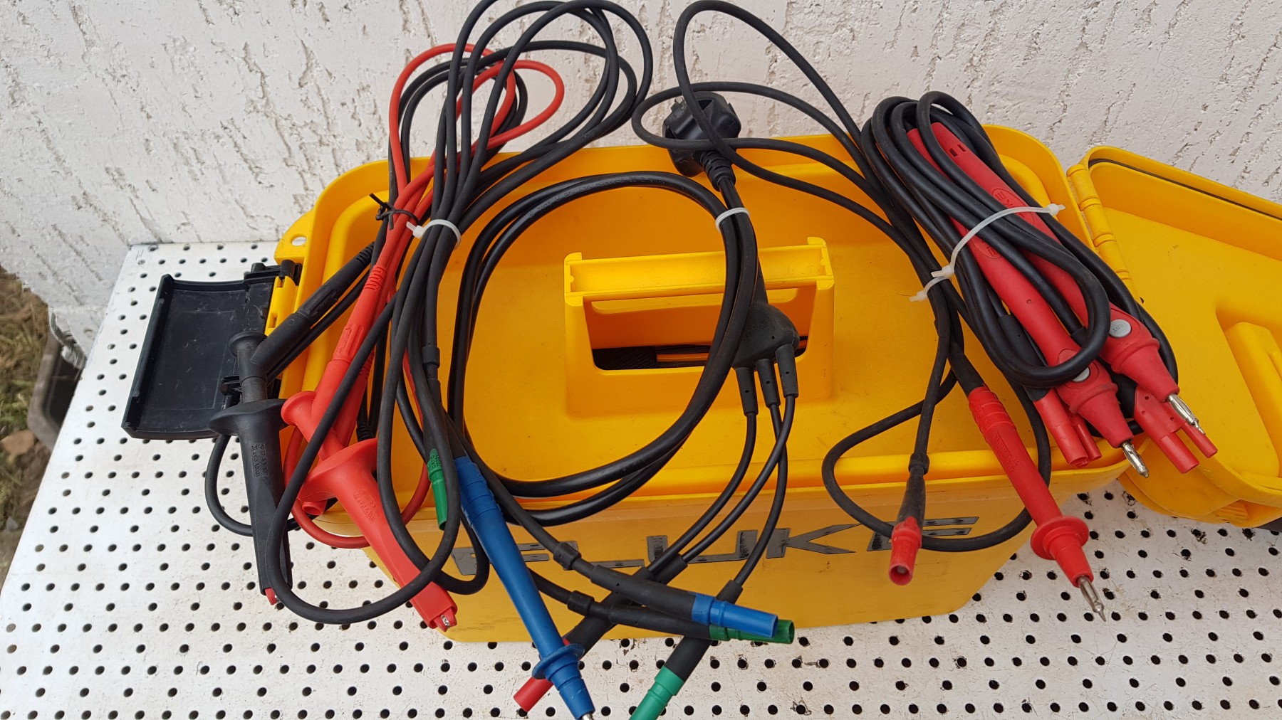 FLUKE 1654B MULTIFUNKCIONALAN INSTALACIONI TESTER (85658031) - Limundo.com