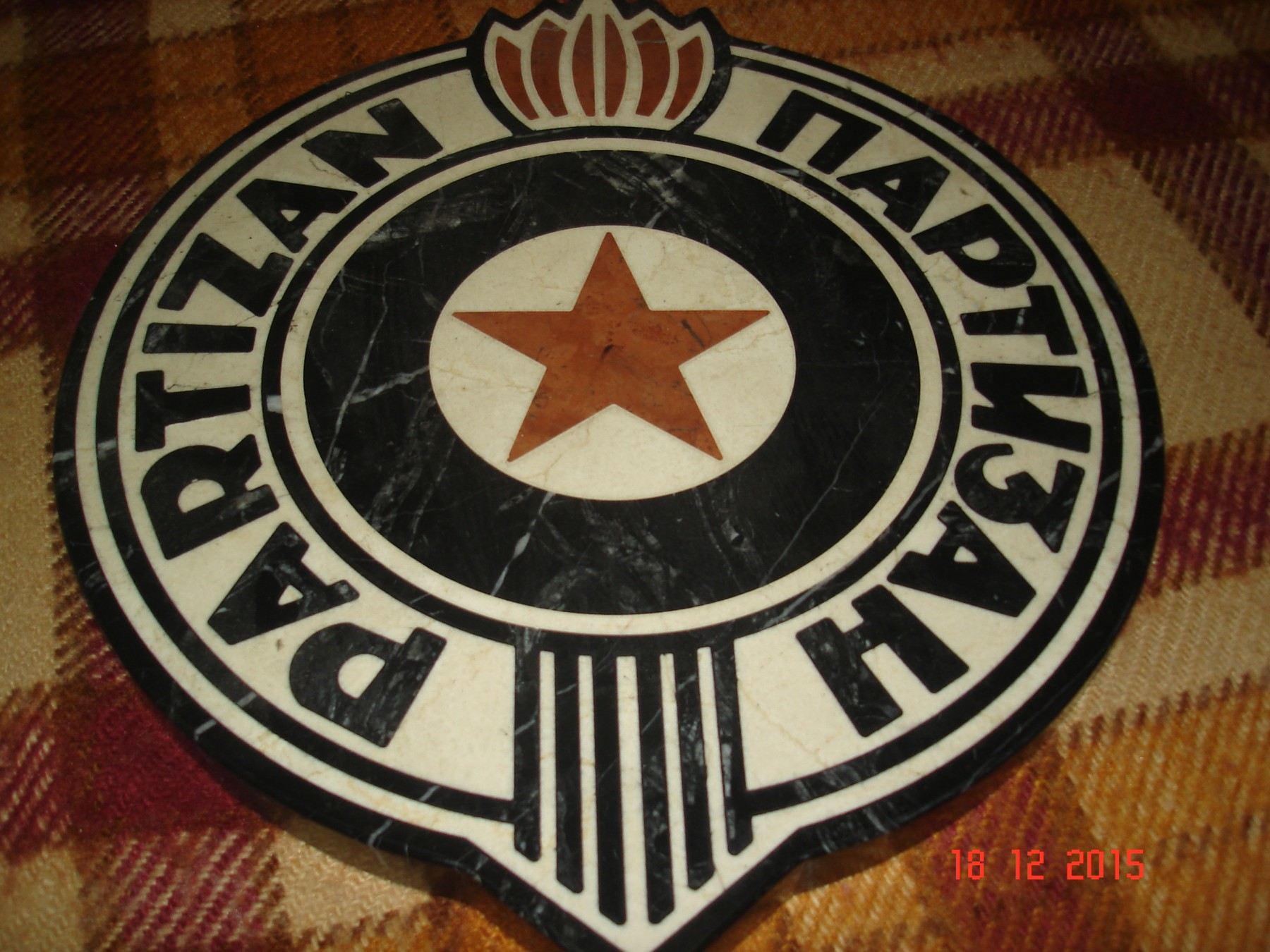 GRB PARTIZANA OD MERMERA-NEPROCENJIVO! (42228681) - Limundo.com