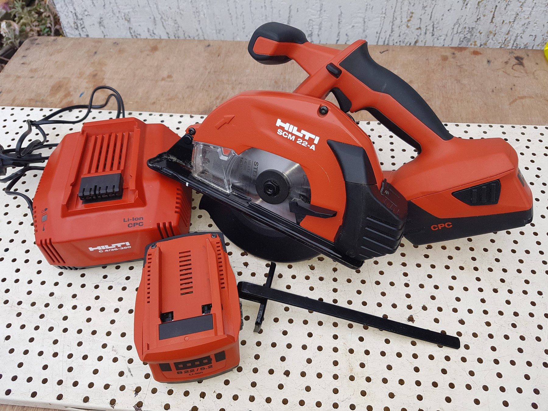 HILTI SCM 22-A AKOMULATORSKI CIRKULAR (52851635) - Limundo.com