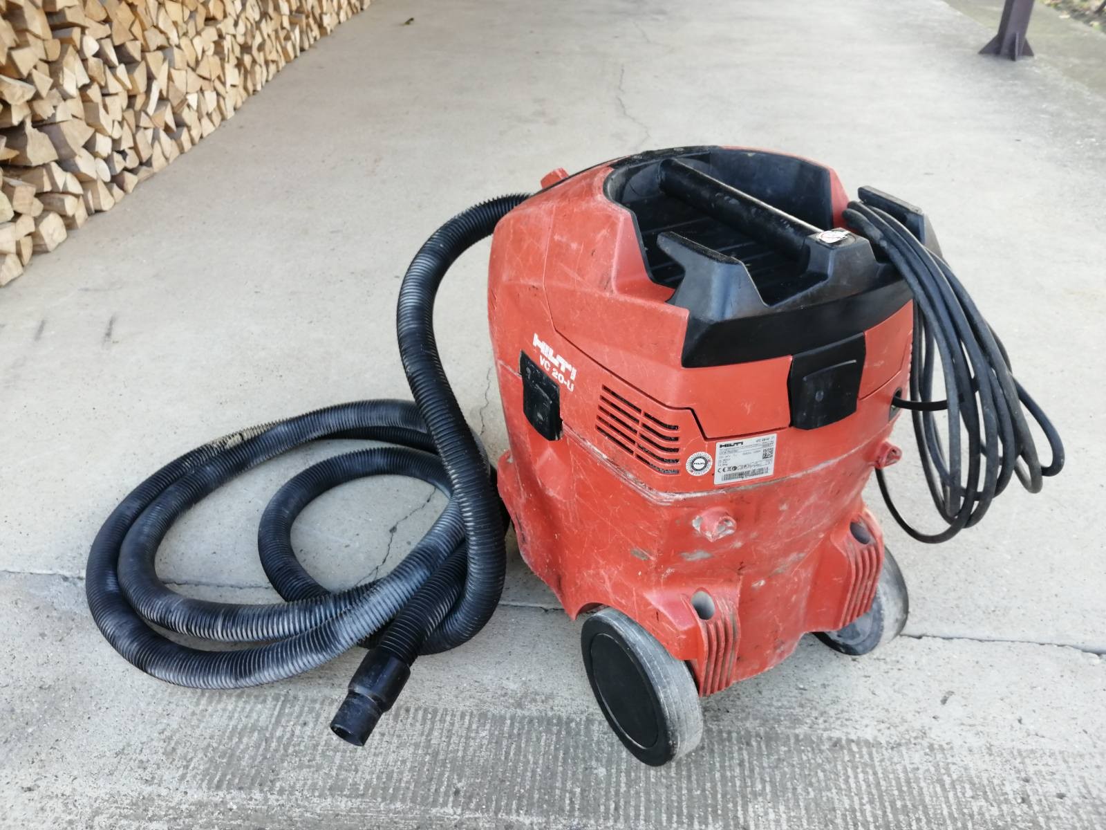 Hilti industrijski usisivac VC20-U sa tresacem (83477103) - Limundo.com