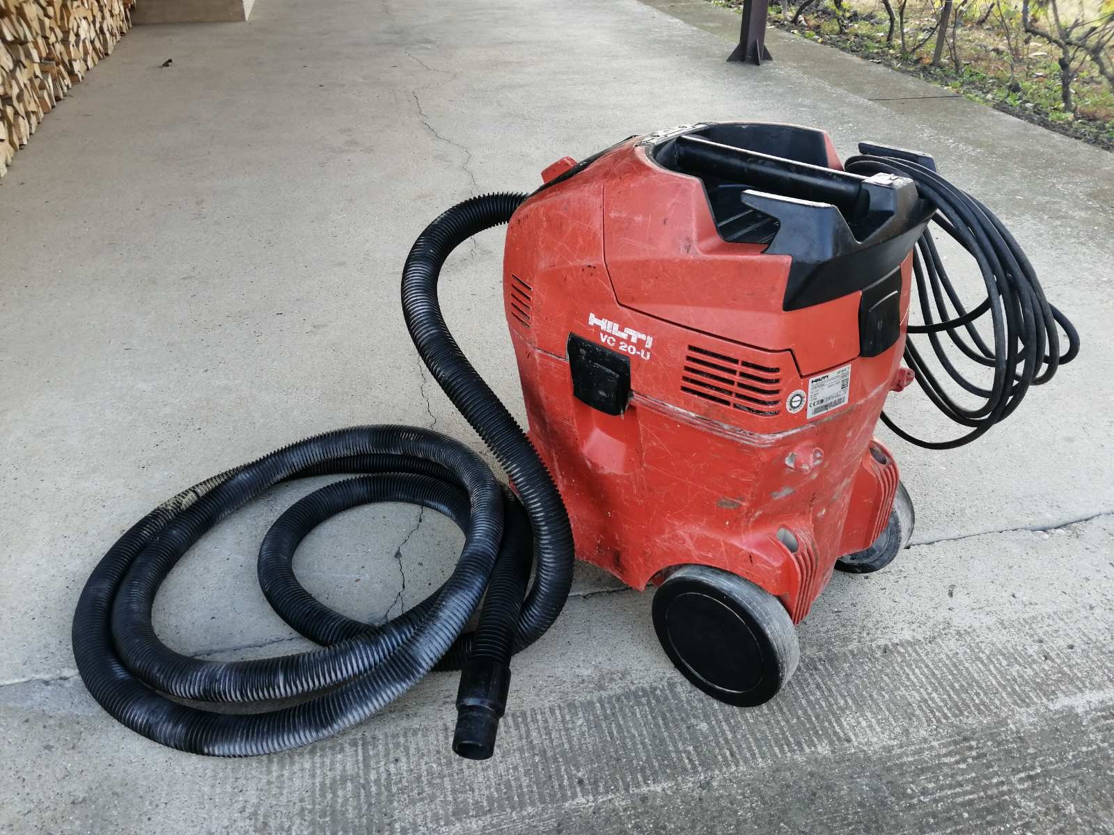 Hilti industrijski usisivac VC20-U sa tresacem (83477103) - Limundo.com