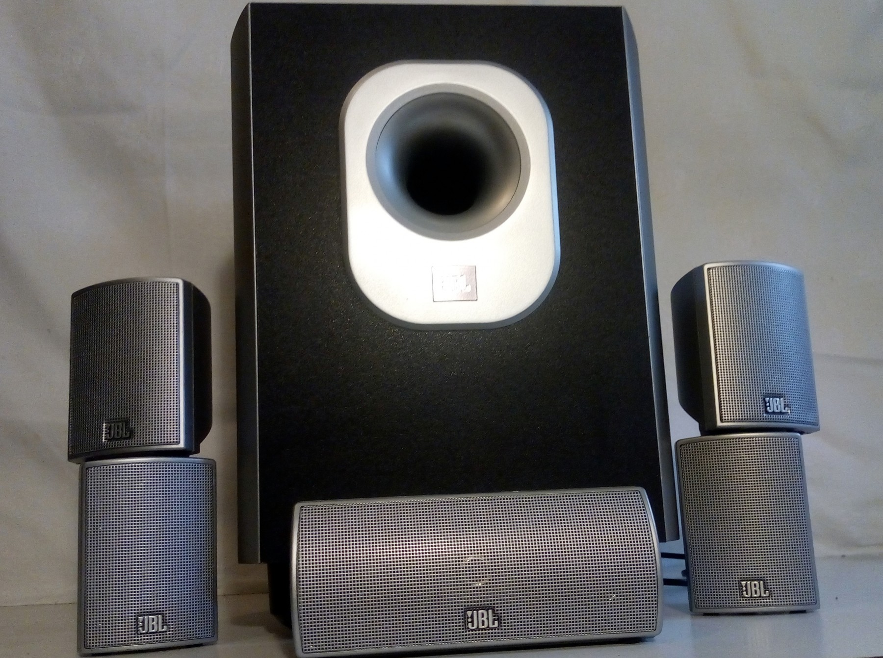 JBL 5.1 (76561755) - Limundo.com