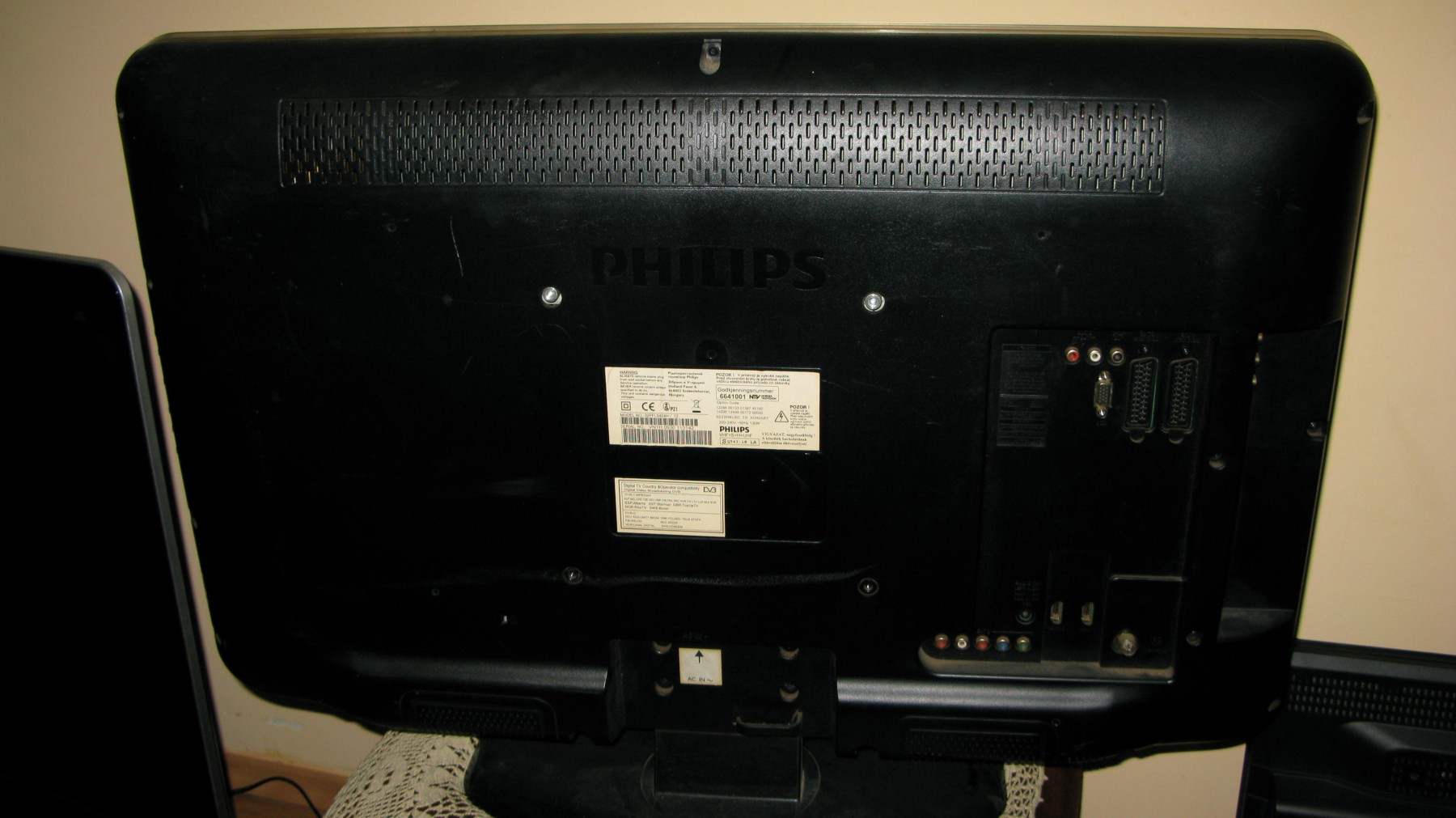 LCD TV PHILIPS 32PFL5404H/12 (53041395) - Limundo.com