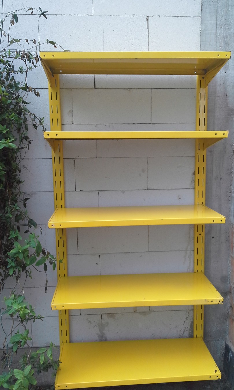 METALNE POLICE montazne 14m POVOLJNO (45972621) - Limundo.com