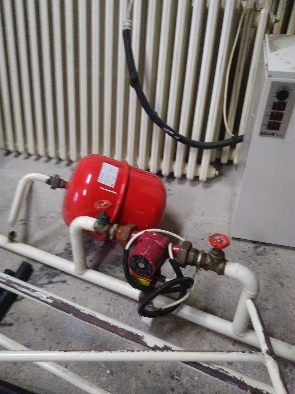 Radijatori komplet sve za grejanje (61632373) - Limundo.com