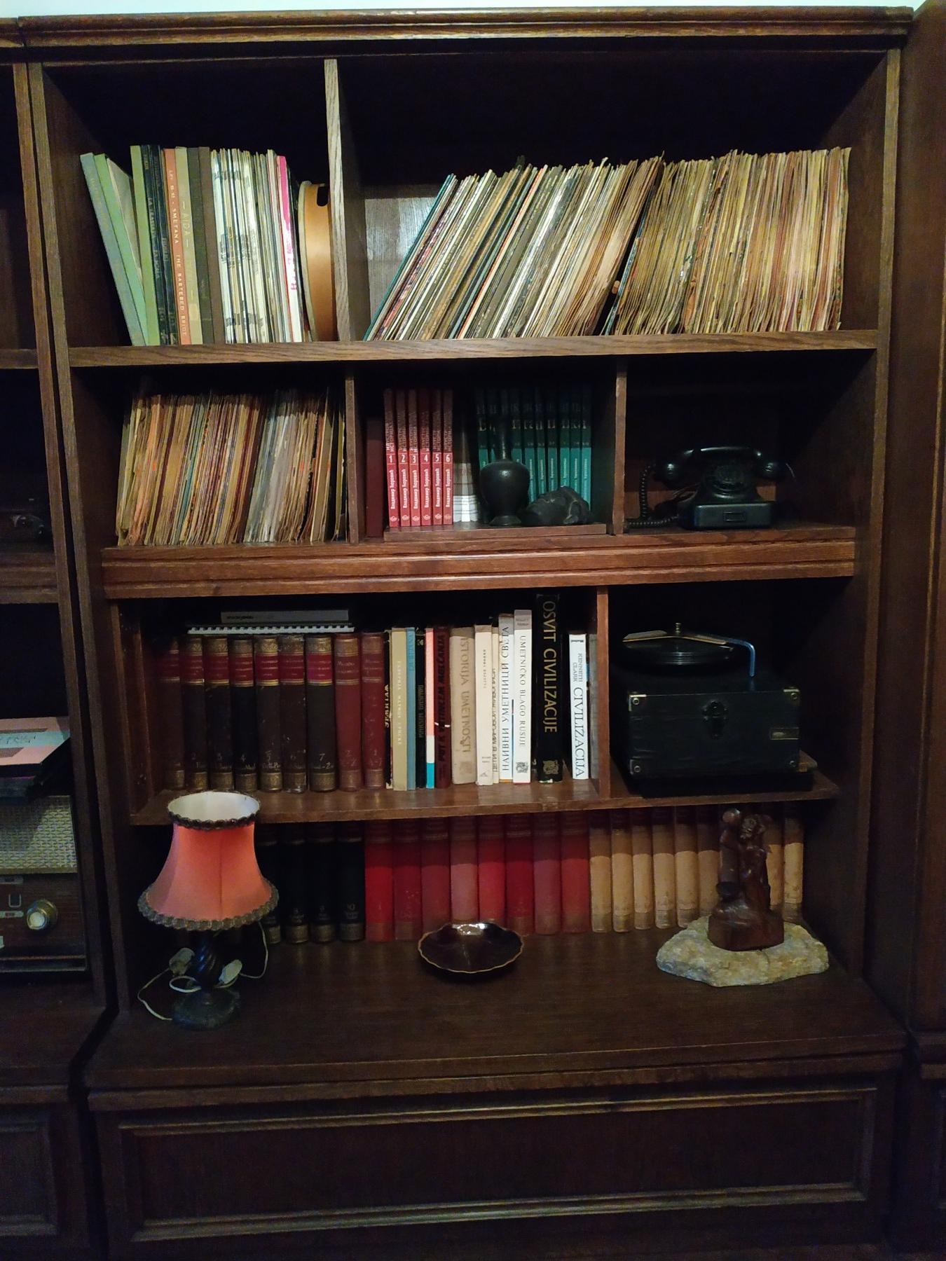 Regal puno drvo (81609859) - Limundo.com