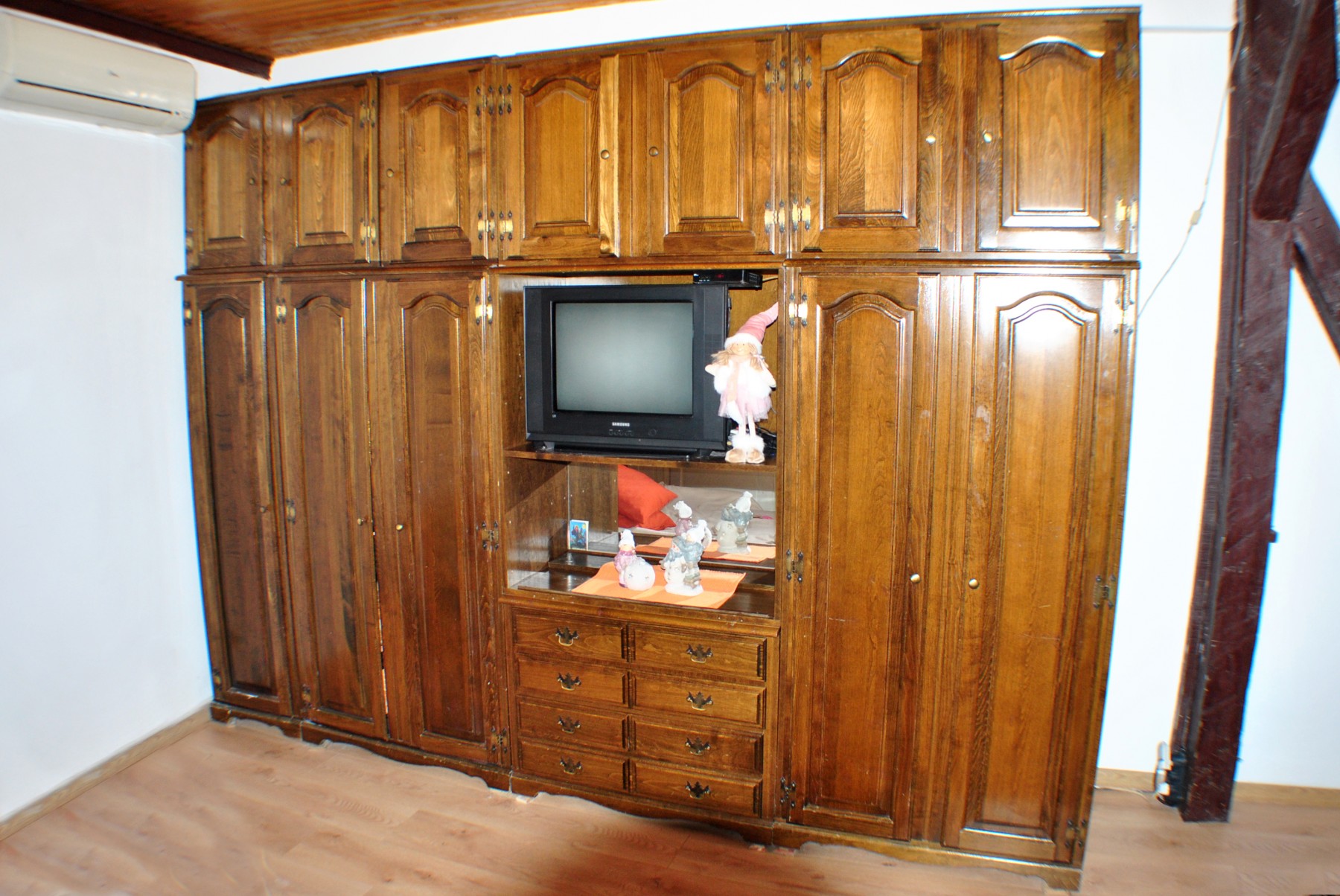 Retro Regal (86385923) - Limundo.com