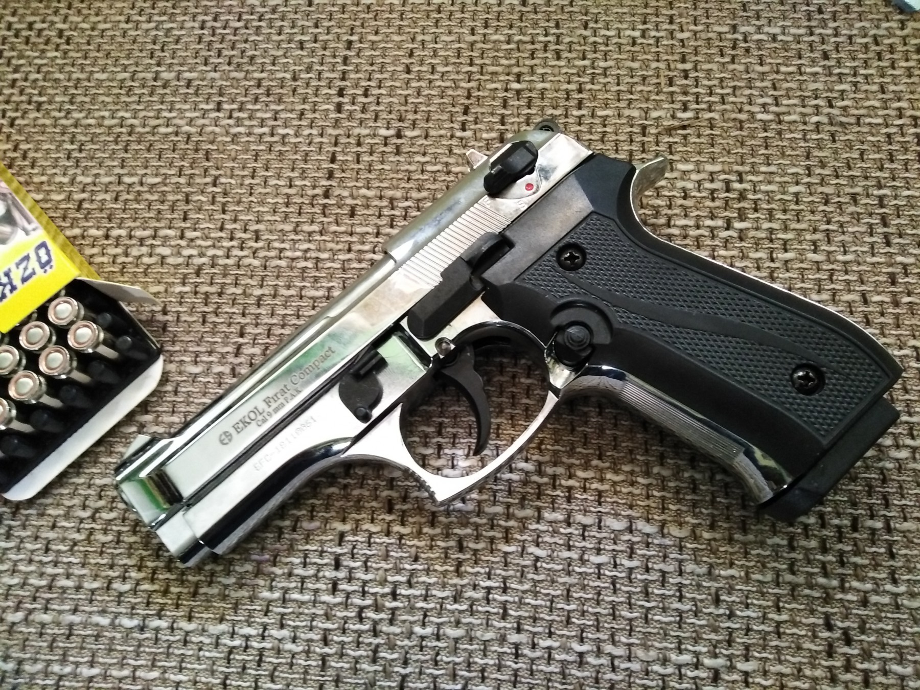 STARTNI PISTOLJ NOVO (76953959) - Limundo.com