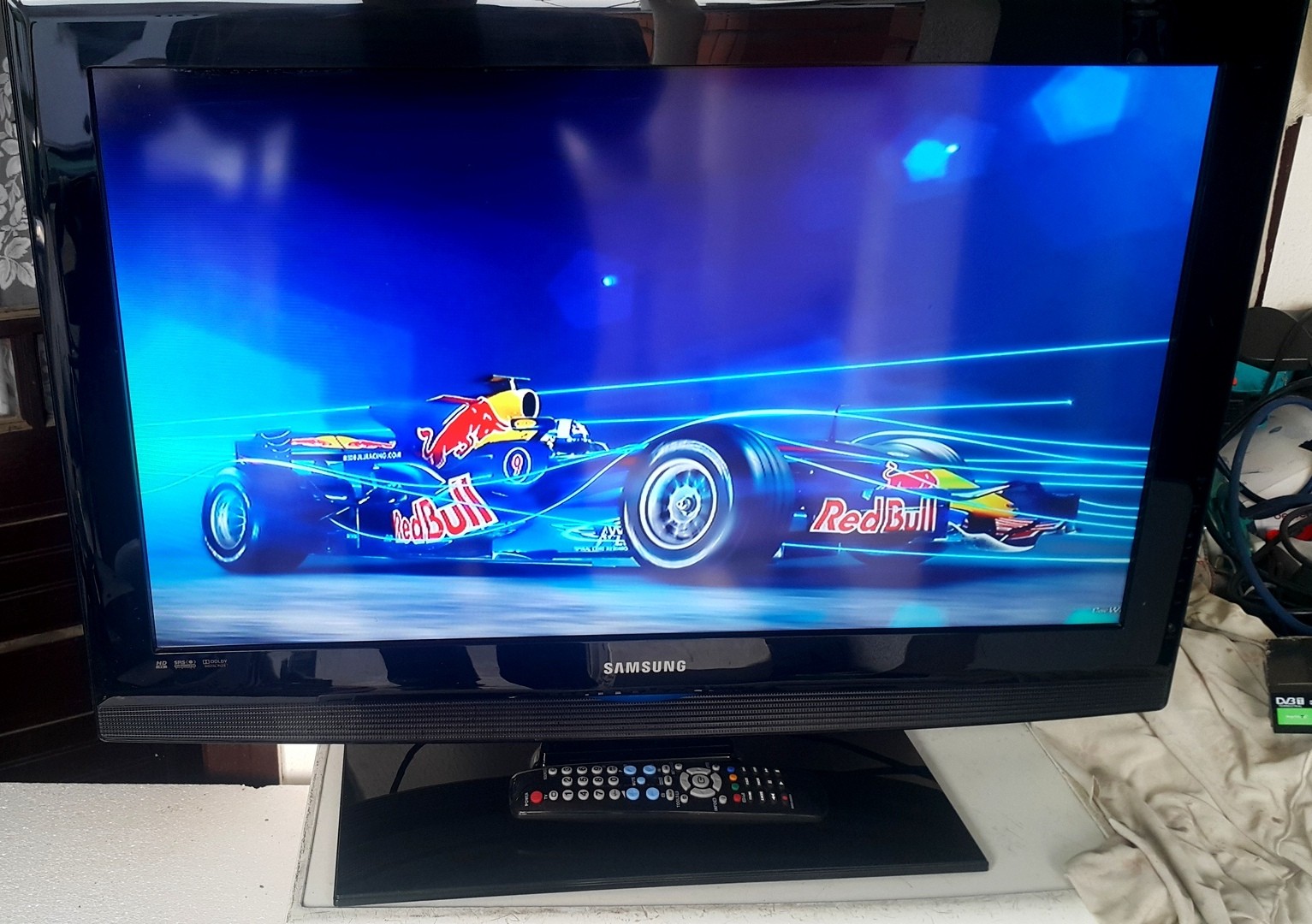 Samsung LE32B350 LCD HD-TV,hdmi (57142483) - Limundo.com