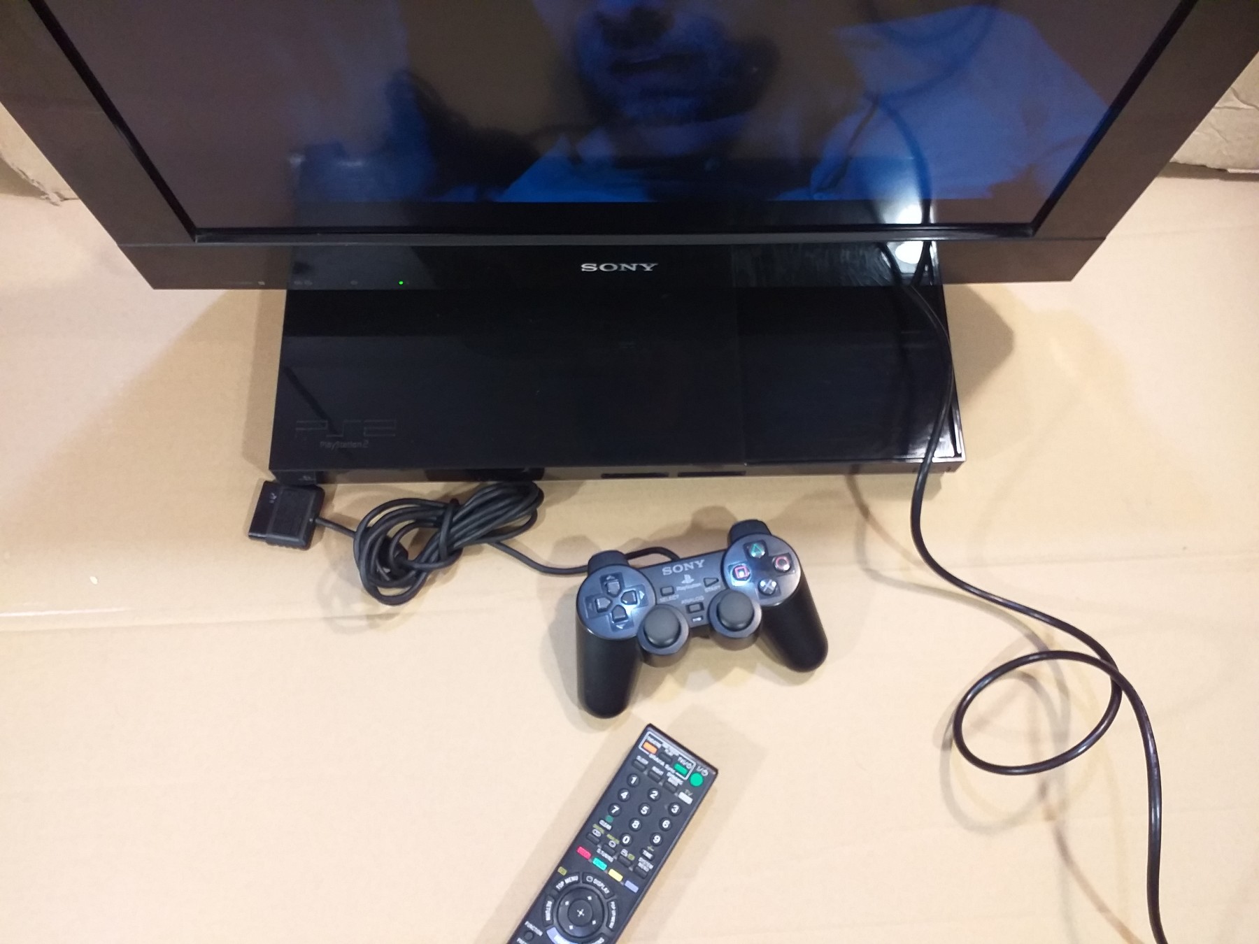 Sony Bravia LCD Tv KDL-22PX300 Has in buILT PS2 (87105949) - Limundo.com