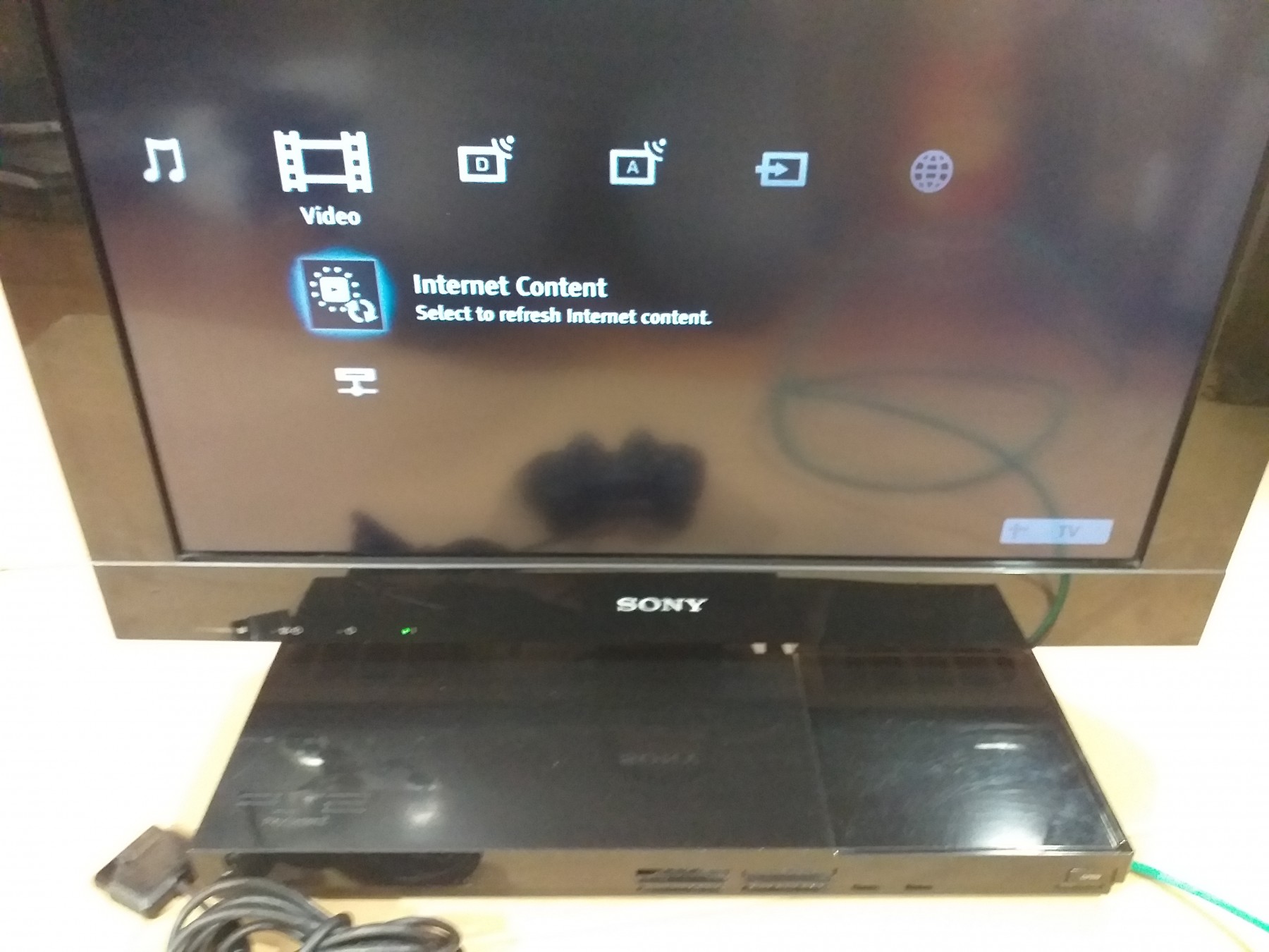 Sony Bravia LCD Tv KDL-22PX300 Has in buILT PS2 (87105949) - Limundo.com