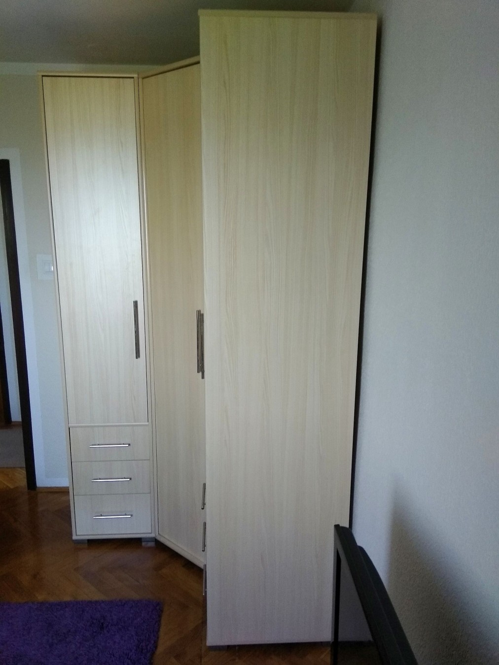 UGAONI ORMAR (GARDEROBER) - trokrilni, kao nov (69089601) - Limundo.com