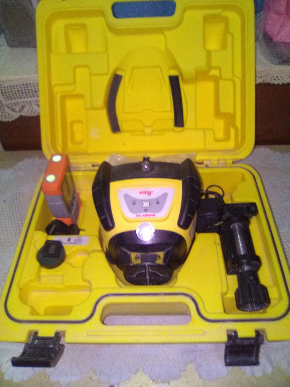 laser za nivelaciju (59601057) - Limundo.com